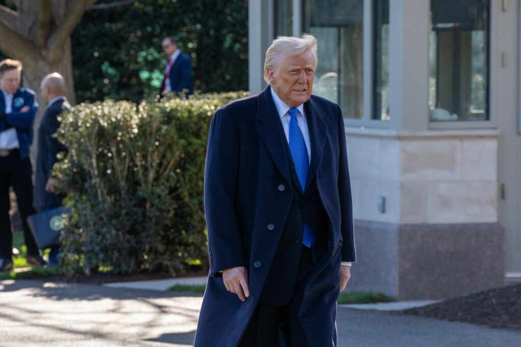 Trump Faces Boos at Commanders Game | Republican Watch