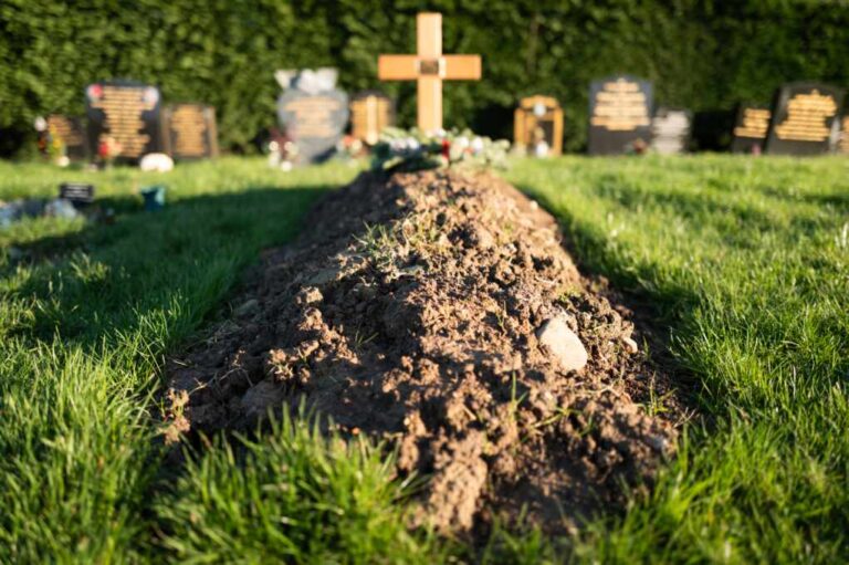 PA Man Stole Corpses to Fund Online Bone Trade | Republican Watch